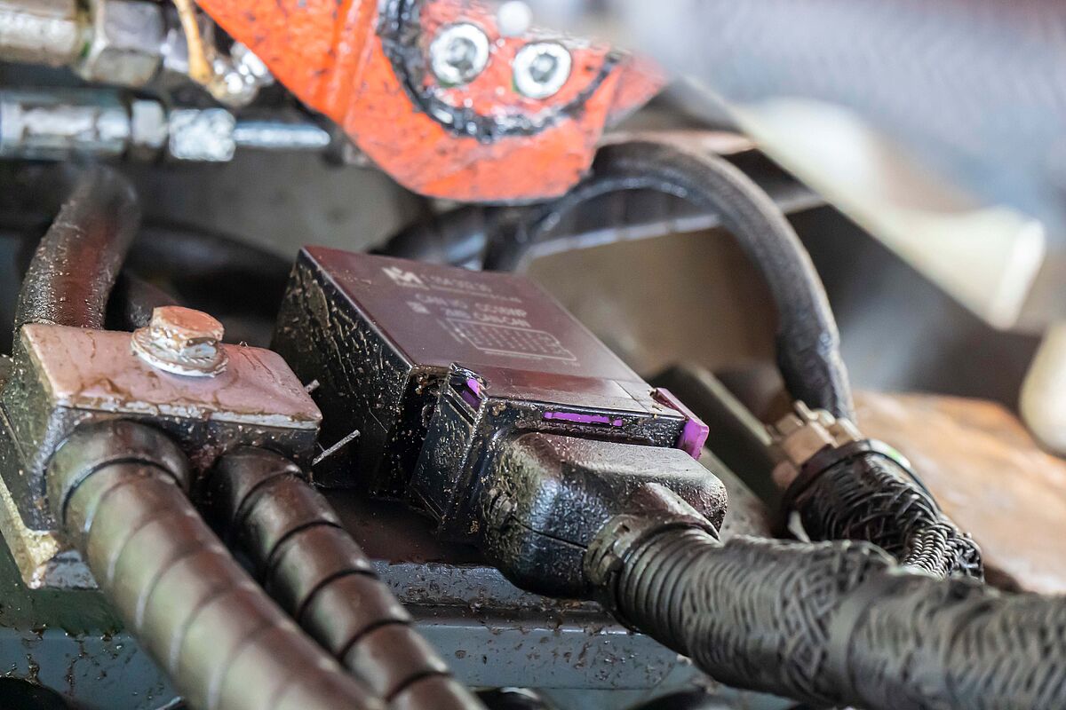 Anbindung von Anbaugeräten an den ISOBUS – mit der Implement ECU CAN I ...